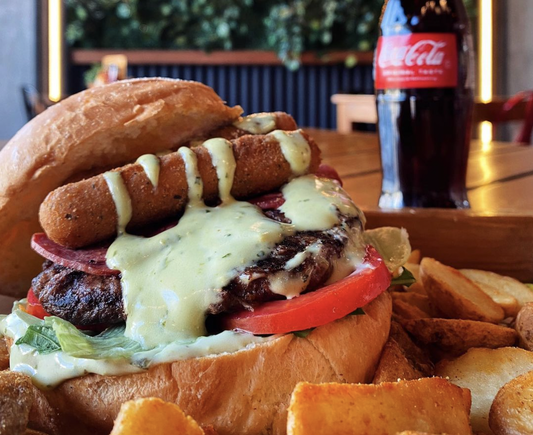 Your Guide To The Most Delicious Burgers In Cairo