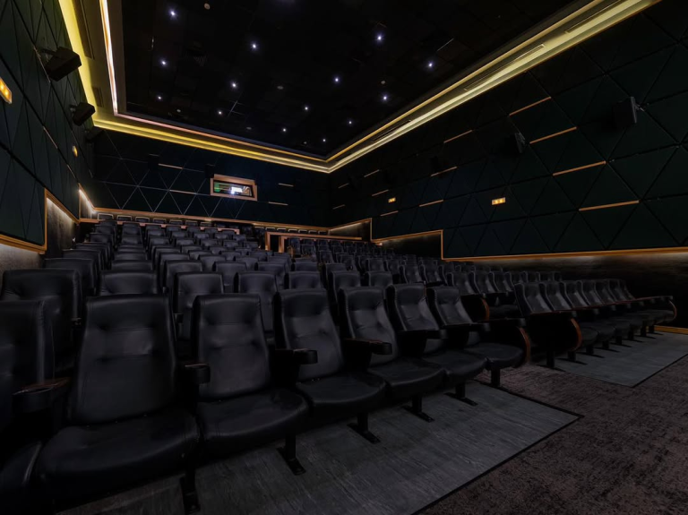 For the First Time in Egypt: Watch Movies in 270° at ScreenX Cinema ...